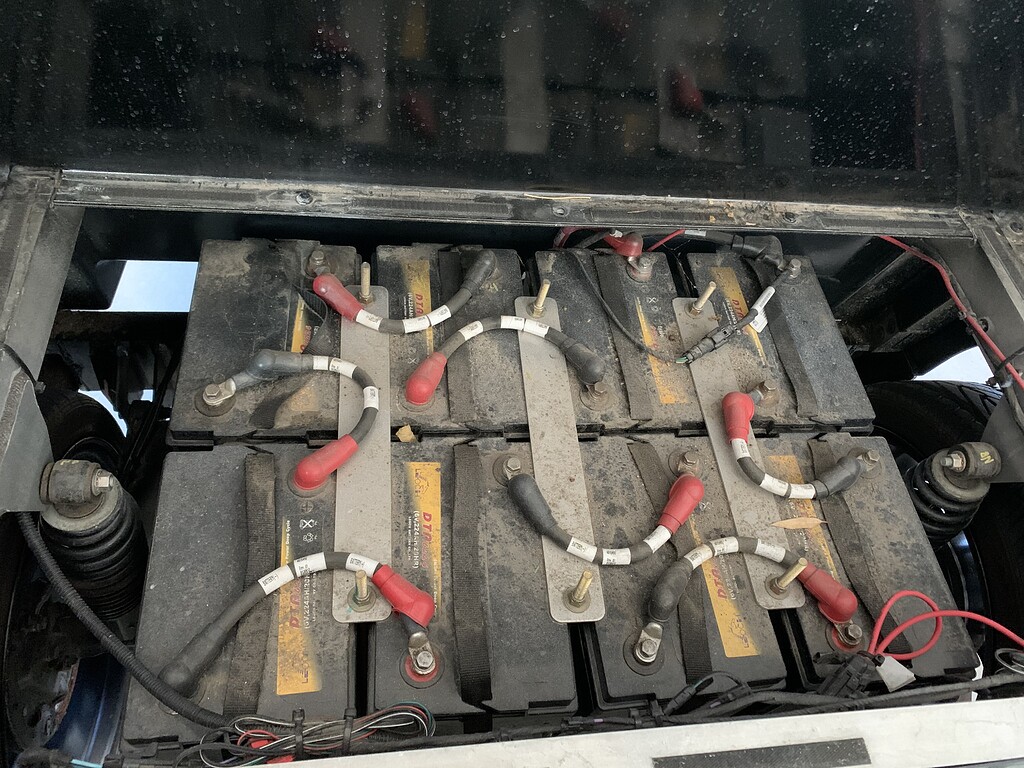 Polaris gem batteries store