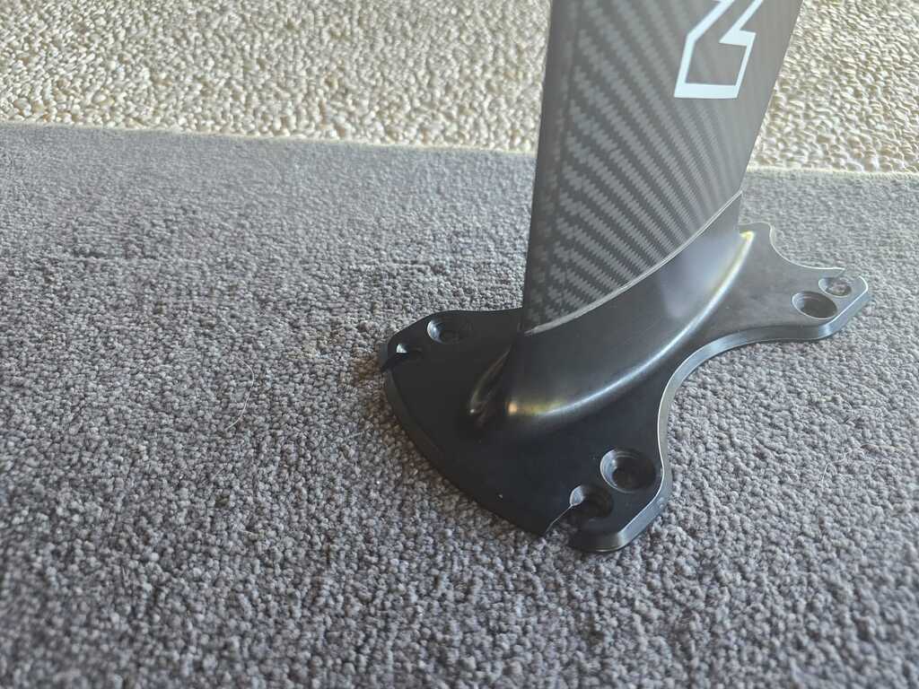 SOLD - No Limitz V2 78cm mast for sale - Buy and Sell Foil Gear - Progression Project Forum