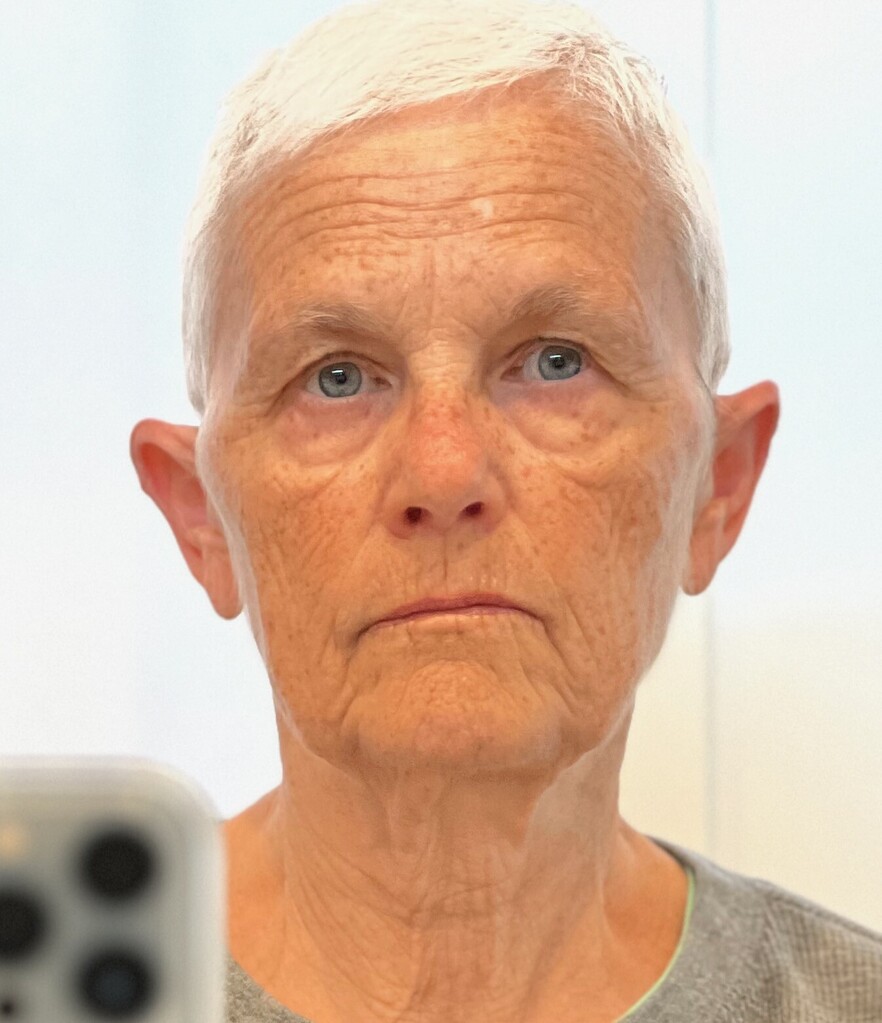 Self portrait exercise - Critique Corner - Smartermarx