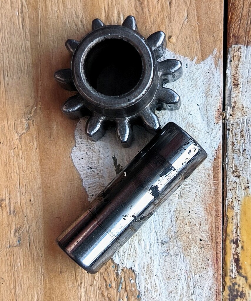 Idler gear jamming, could this be an explanation for the changing retraction force requirement ...