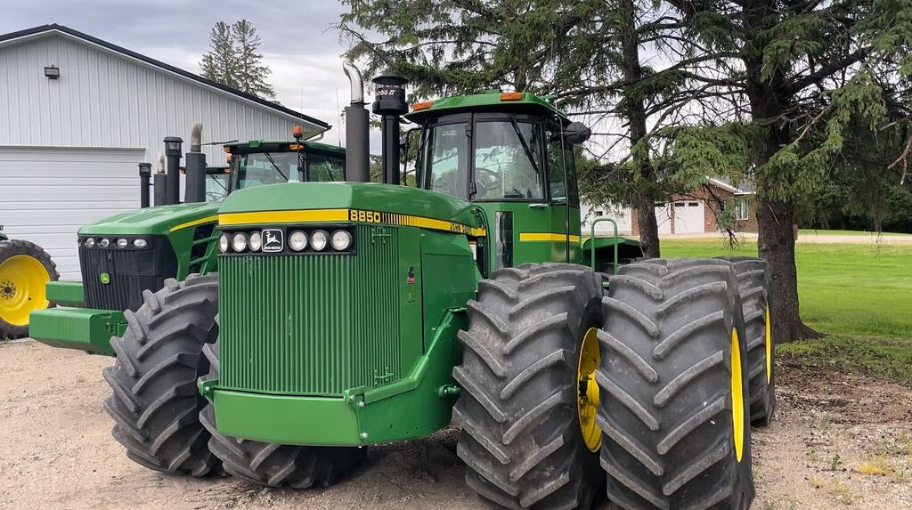 John Deere 8850 Sold for Record Price Yesterday on Ada, MN Farm Auction ...
